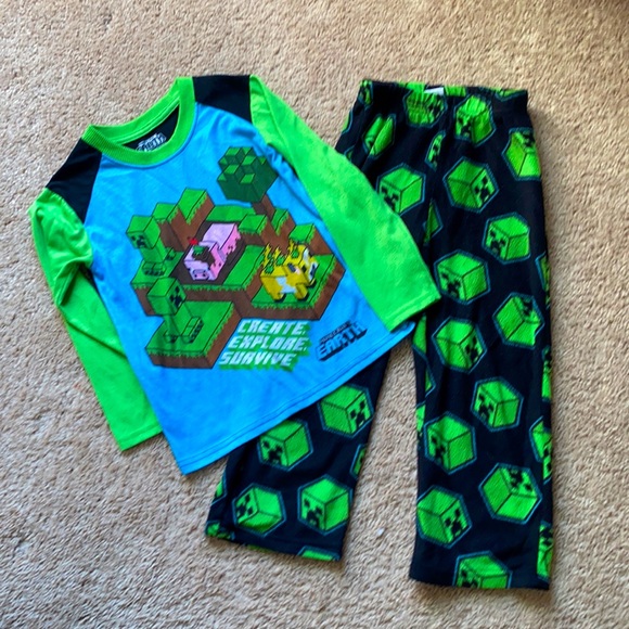 MOJANG | Pajamas | Minecraft Pajama Set | Poshmark